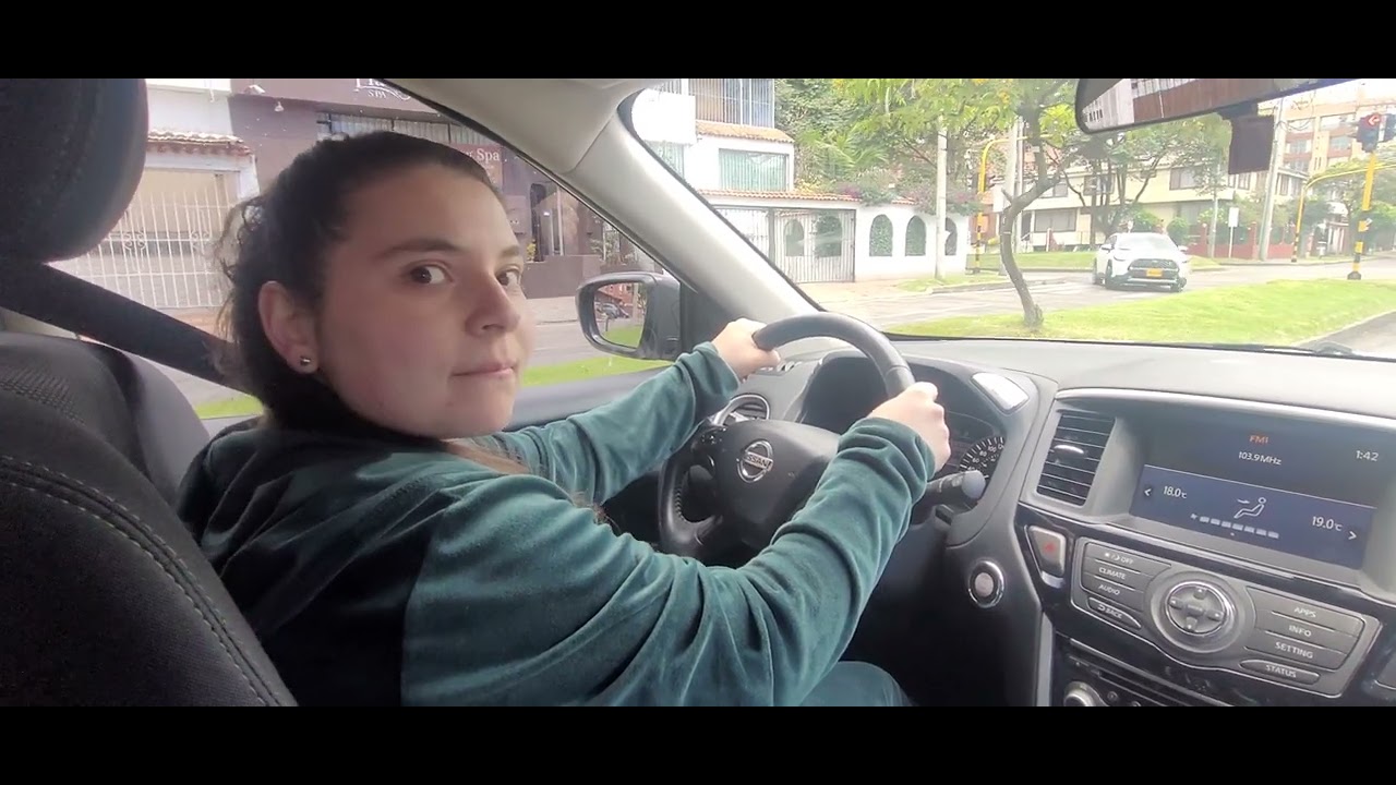 Nissan Pathfinder. Yuyi's Driving part 1 - YouTube
