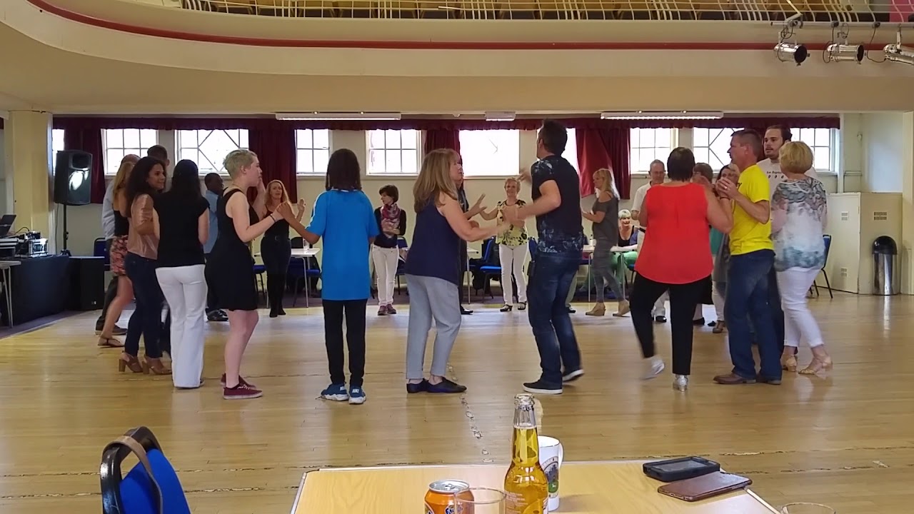 Rueda at Denbigh Town Hall, 15th July 2017 - YouTube