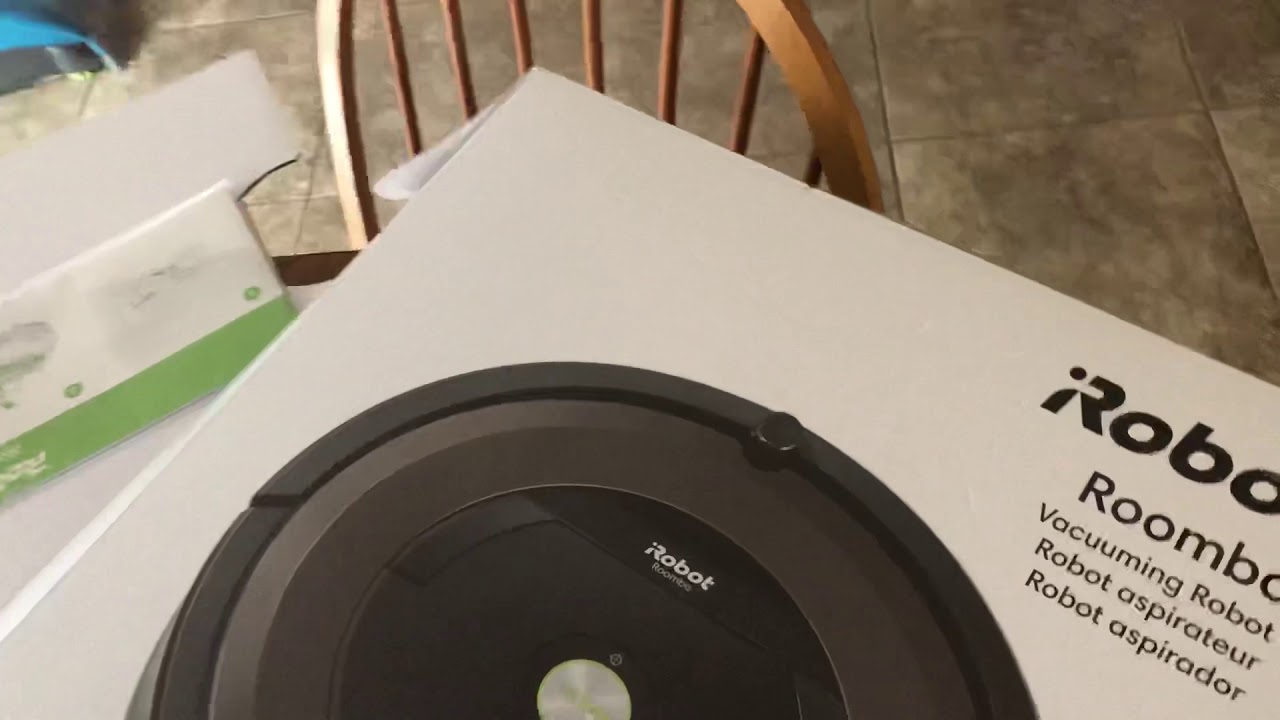 Roomba 890 Robot Vacuum!! - YouTube