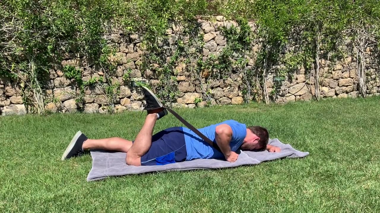 Prone Quad Stretch - YouTube