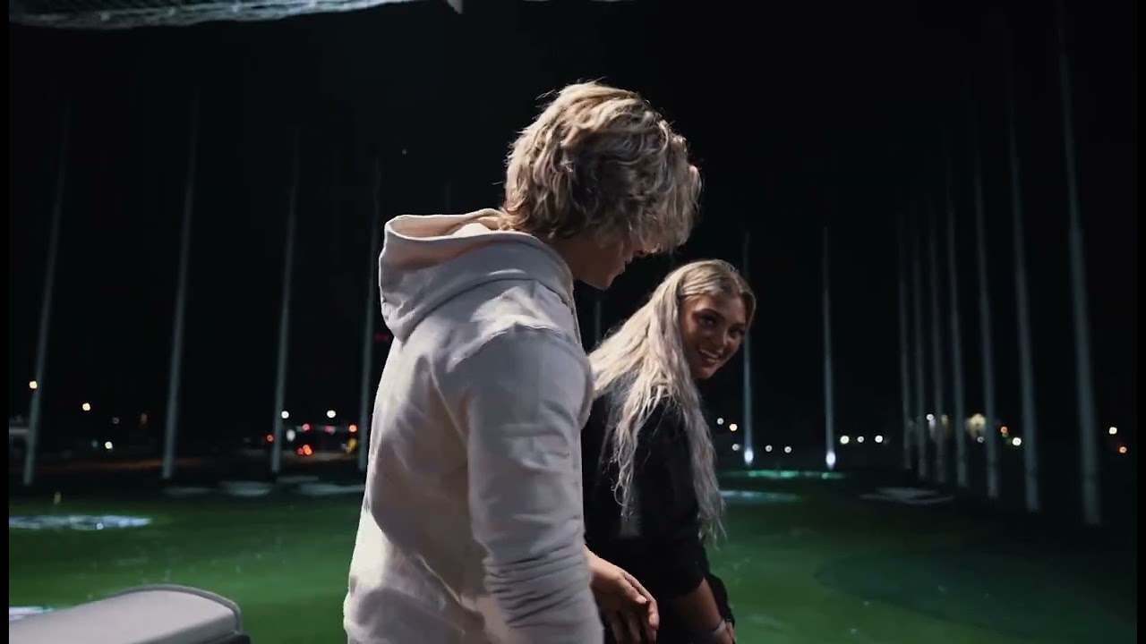 Alex Eubank goes golfing with his girlfriend - YouTube