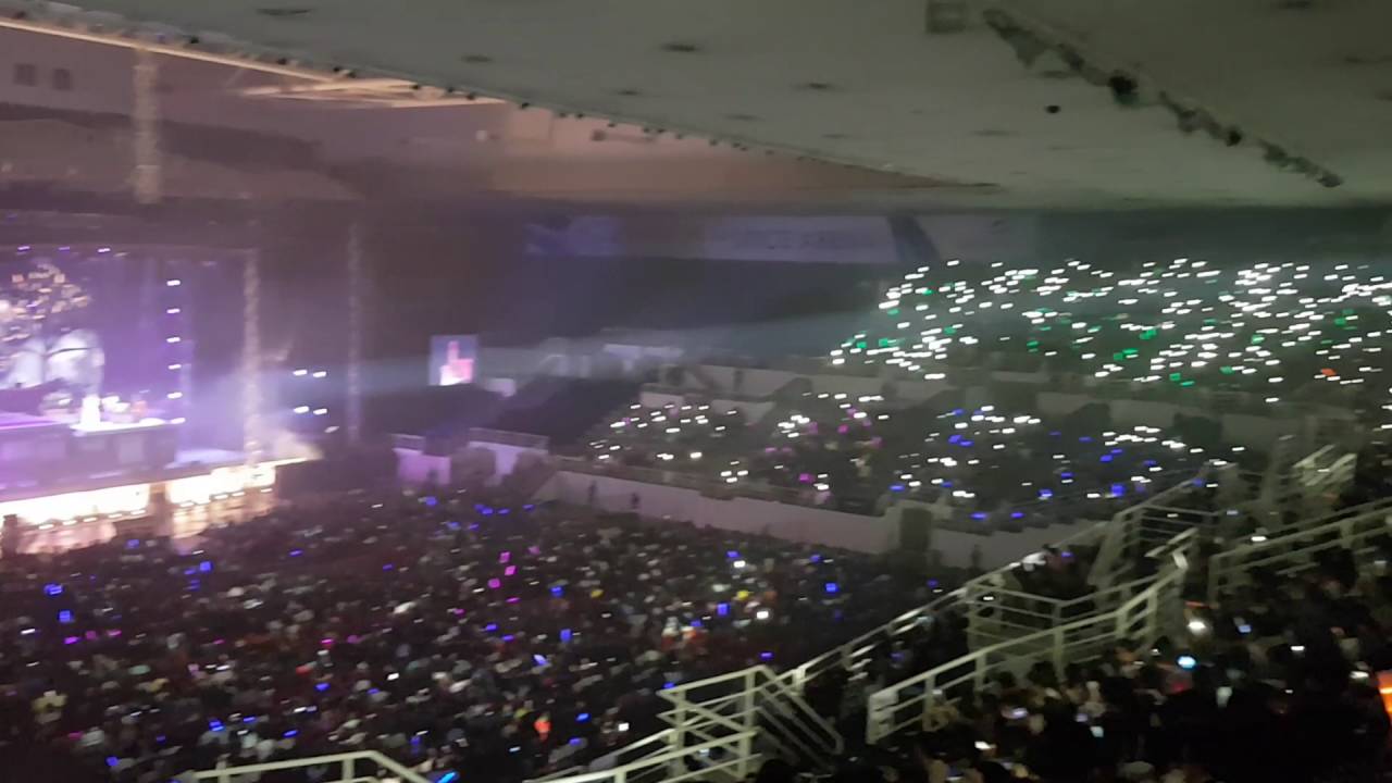 Fish Leong concert(2) - YouTube