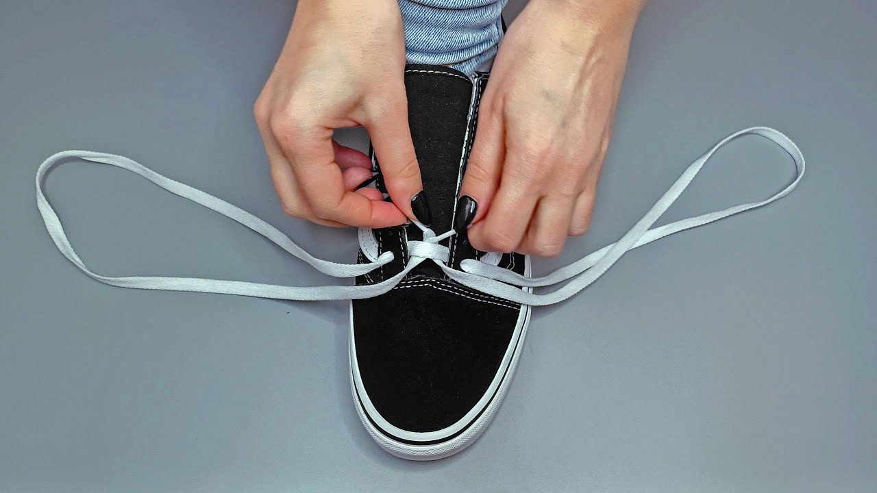 How to Lace Vans Loosely in 5 Seconds 🔥 Shoe Lacing Styles - YouTube
