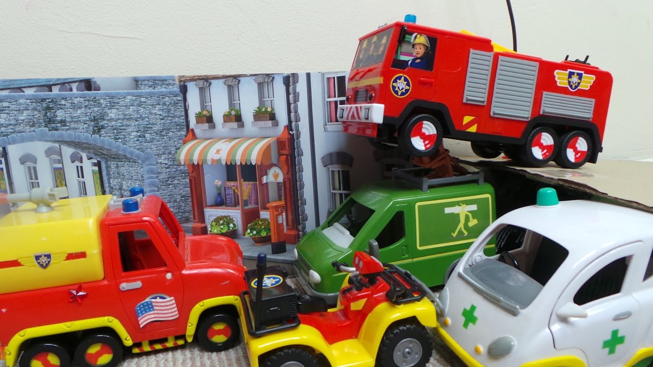 Fireman Sam Can trucks fly - JUPITER FIRE ENGINE Stunt. Best ...