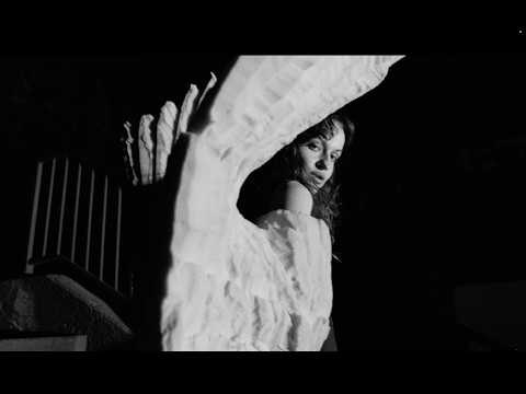 MAIKA - SENZA PADRONI BABY (official music video)