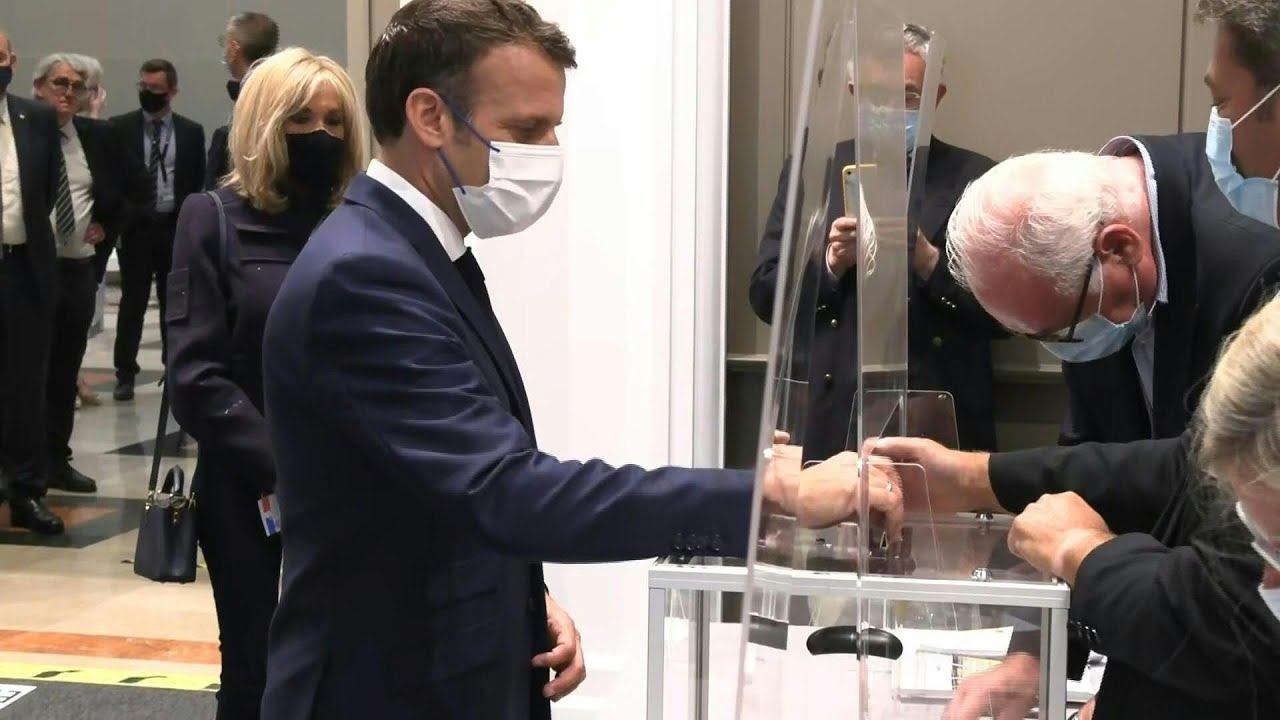 Régionales: Emmanuel Macron vote au Touquet | AFP Images - YouTube