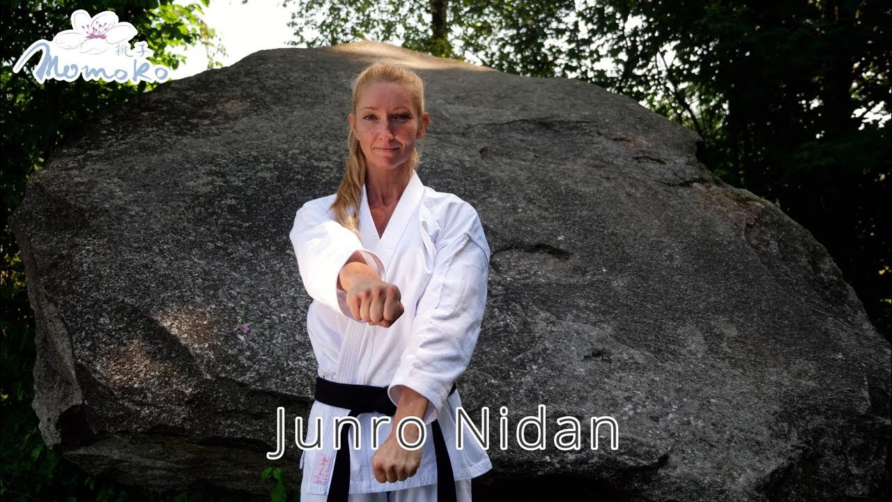 Shotokan Karate Kata - JUNRO NIDAN - YouTube