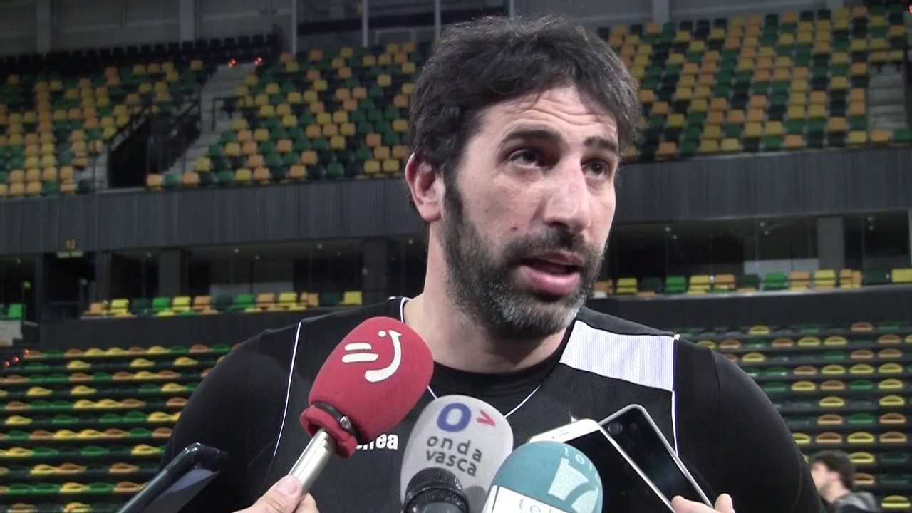 Alex Mumbru: "No queda otra que levantarse y pensar en Badalona" - YouTube