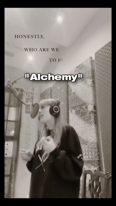 Taylor Swift CREATING Black Dog, Alchemy & Florida For TTPD - YouTube