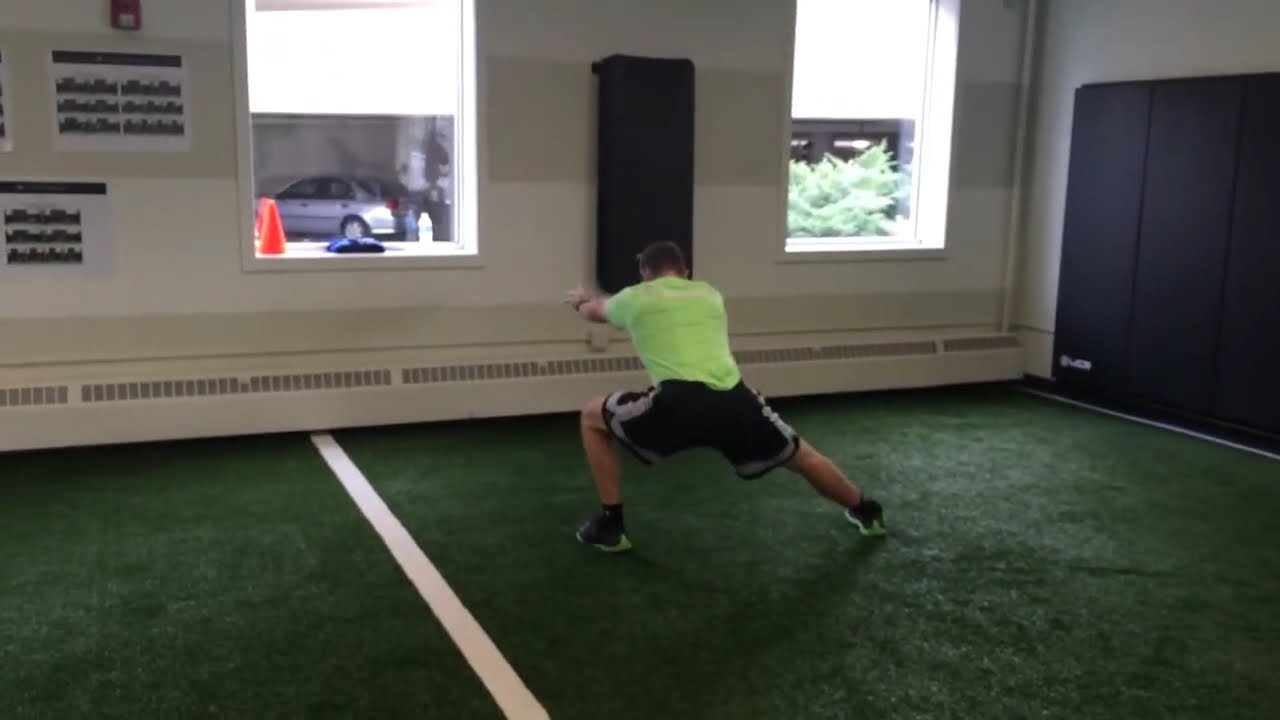 Alternating Lateral Lunge Walk - YouTube