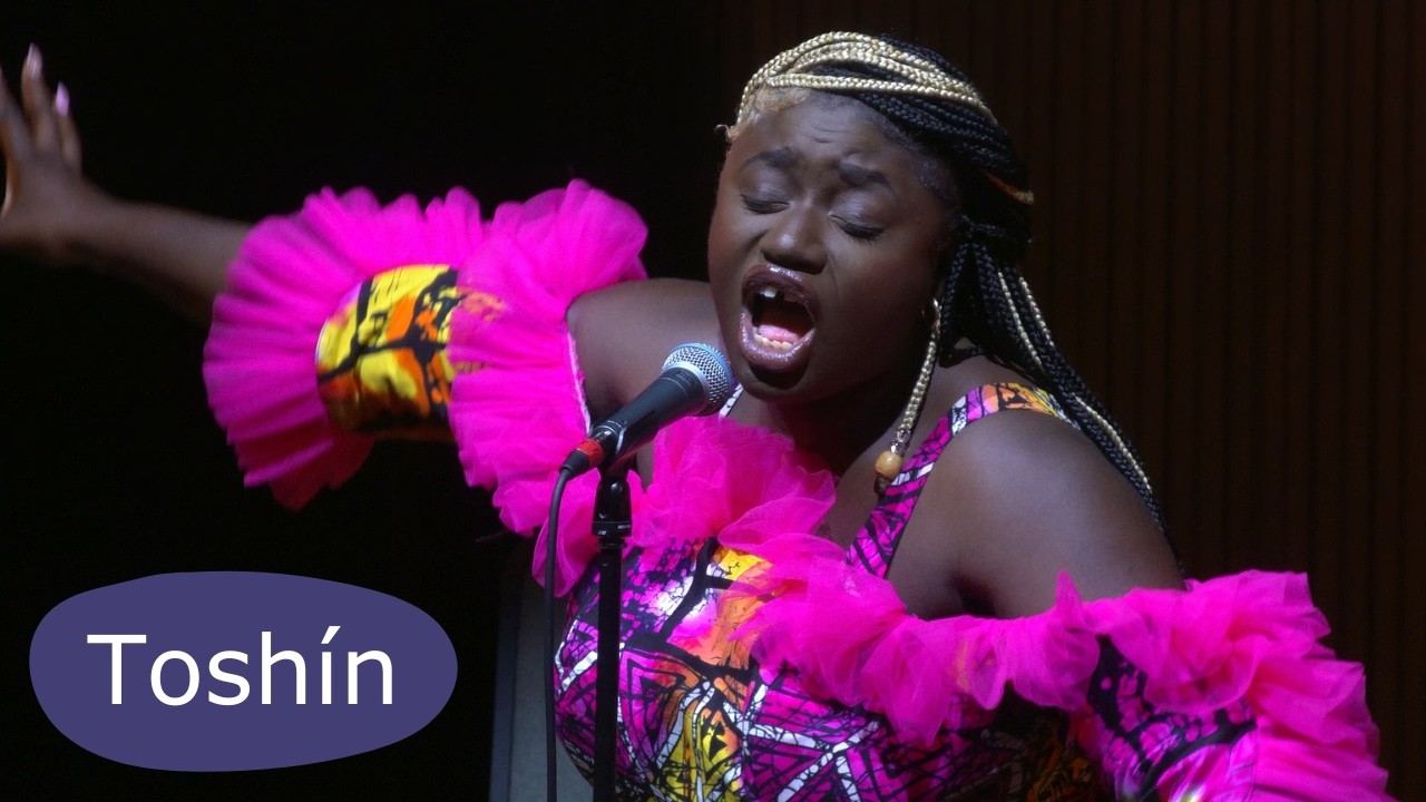 Toshín Delivers a Powerhouse Theatrical Live Music Set | AFRICA DAY ...