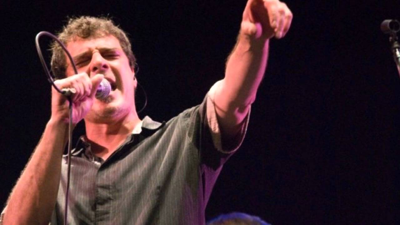 Alejandro Balbis - Cantores Callejeros - YouTube