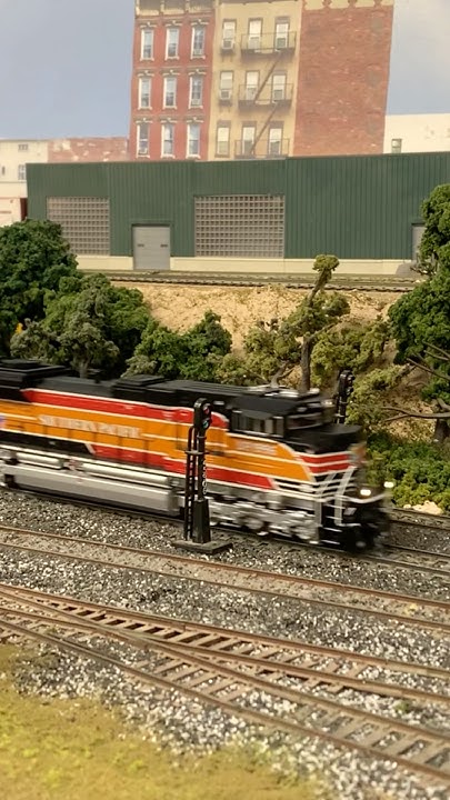 UP 1996 passing by #funrun #texas #hoscale #fun #modeltrains #sanantonio #amre #ttm #up1996 #up ...
