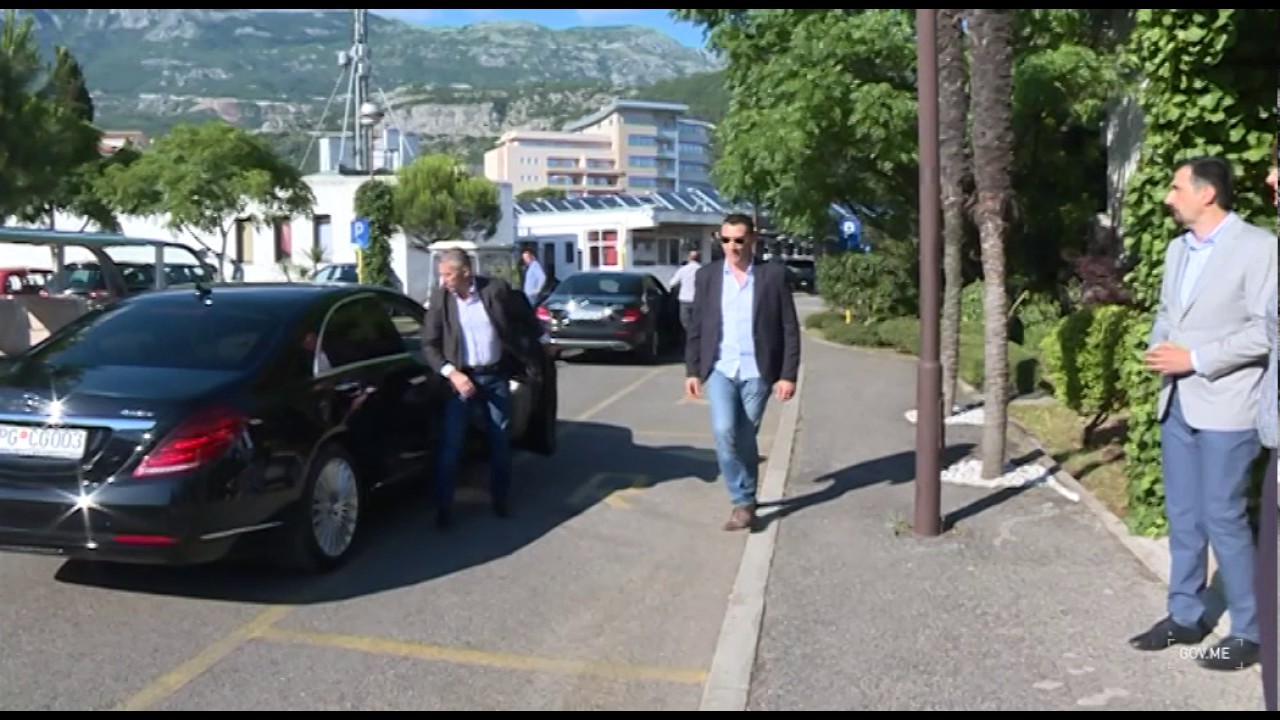 2017 06 11 Budva Dusko Markovic, dolazak u HG Budvanska rivijera - YouTube