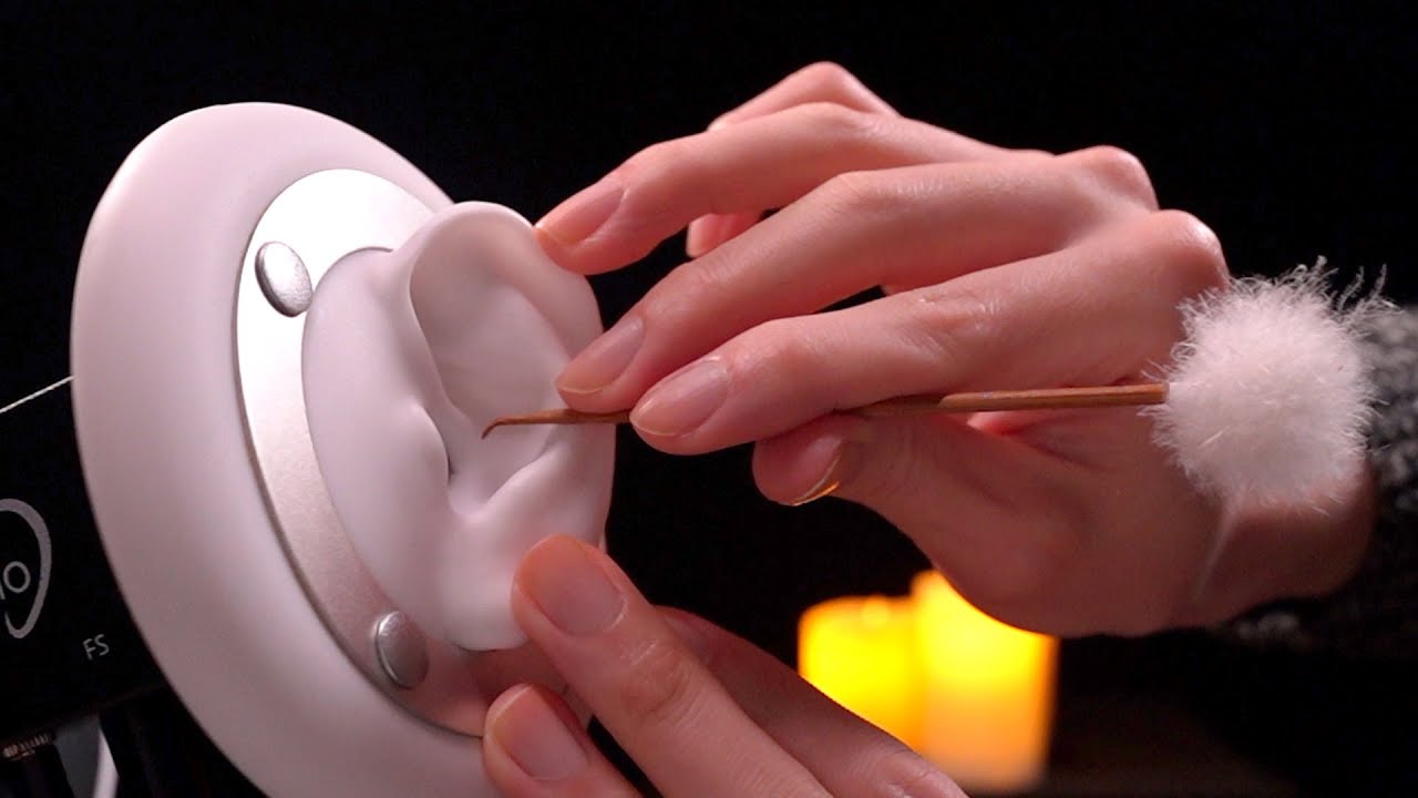 [ASMR]👂左右の耳を丁寧に耳かき - Gentle Ear Cleaning(No Talking) - YouTube