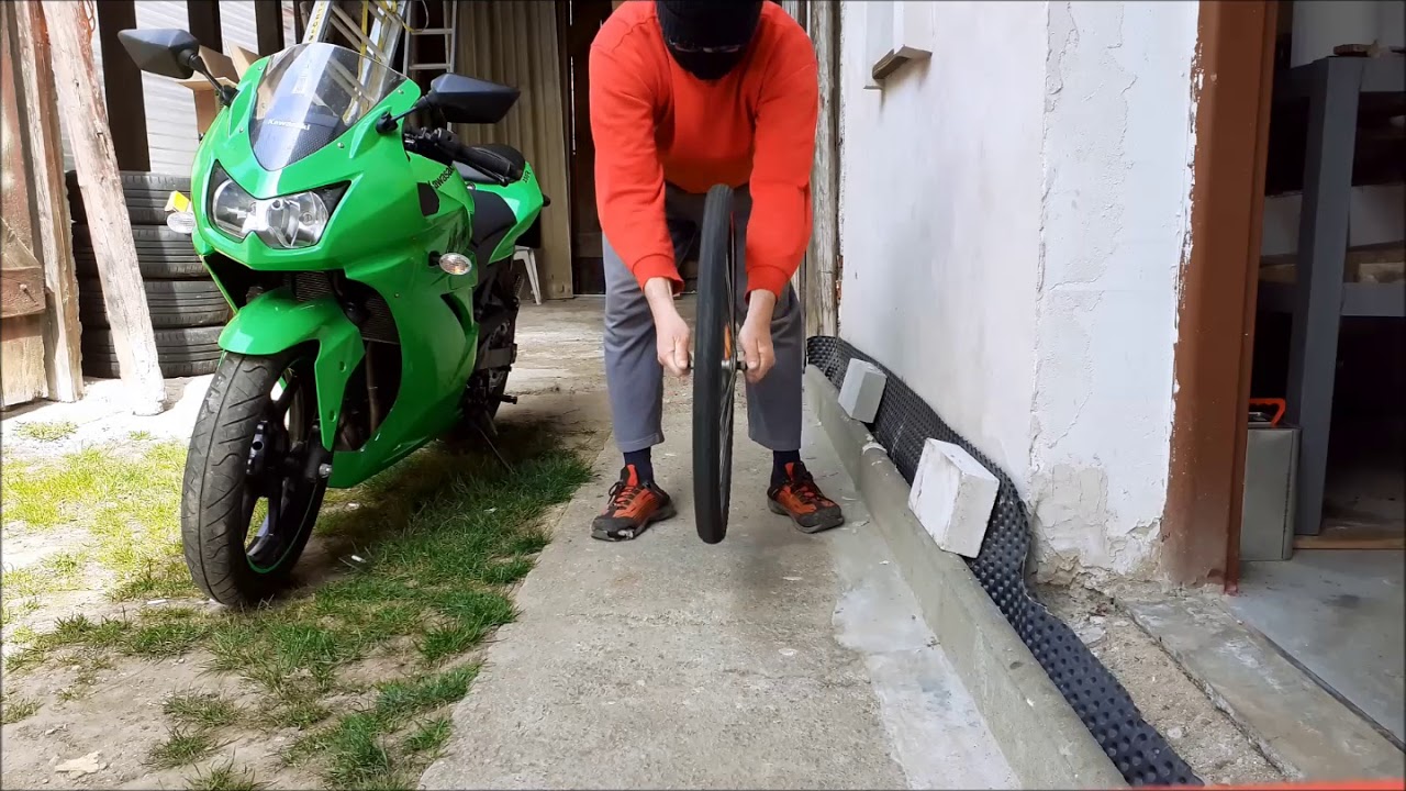 Countersteering - How it really works ?!? - YouTube