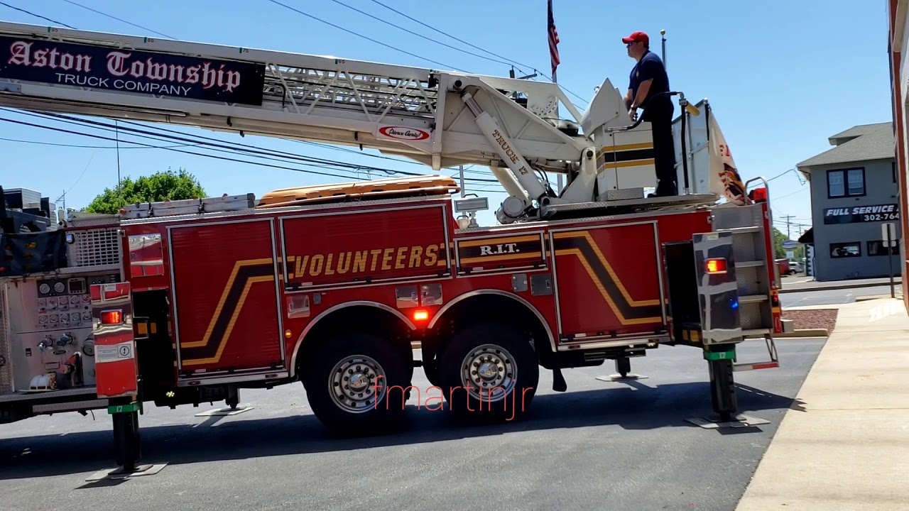 A funeral procession for an EMT/Fireman in north Delaware - YouTube
