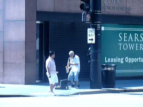 Sights and Sounds of the city- Chicago- Street performer - YouTube