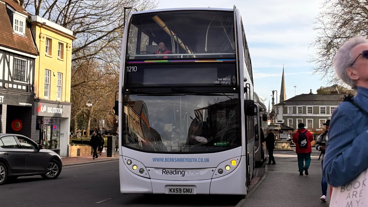 Reading Buses ADL Enviro400 1210 (KX59GNU) On Route 6 To Whitley Wood ...