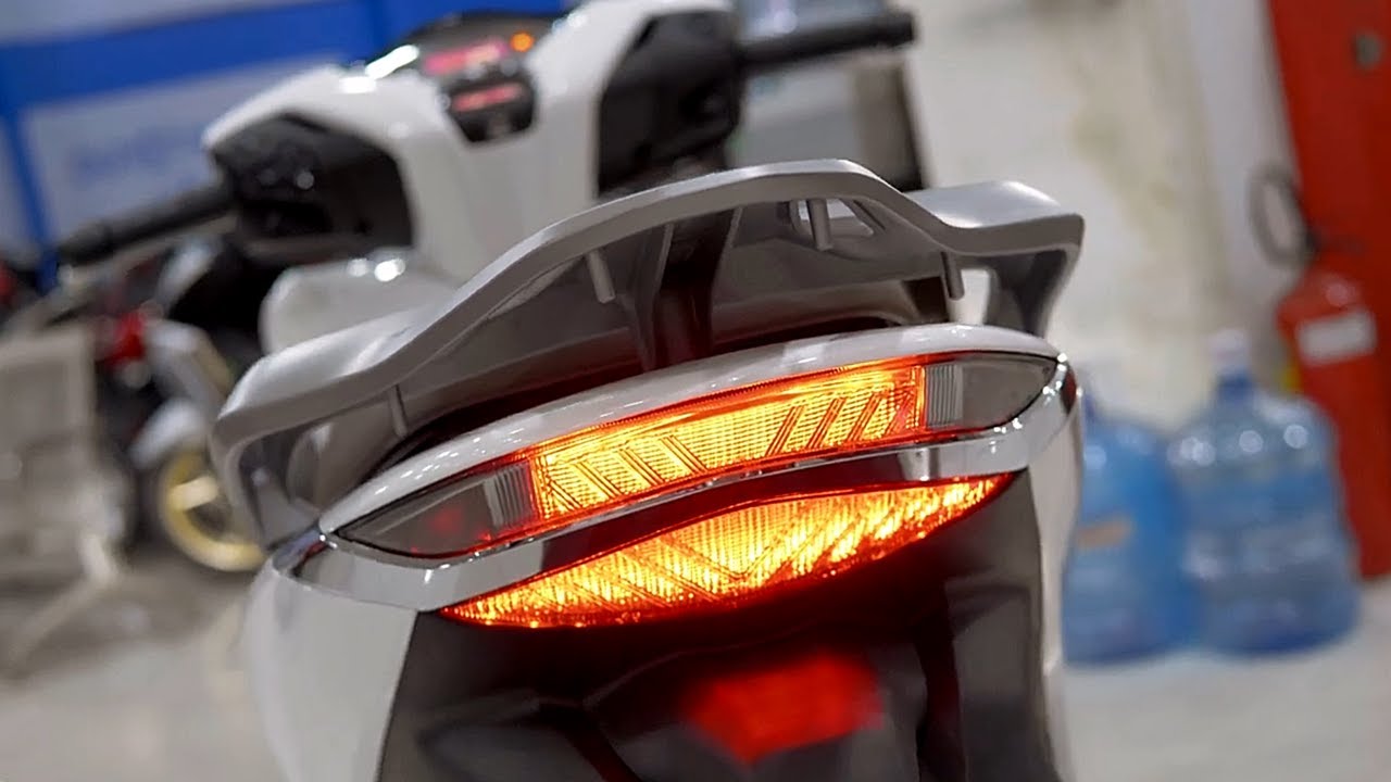 2023 NEW HONDA SH 160i Comes with New FEATURES - Honda SH 160 - YouTube