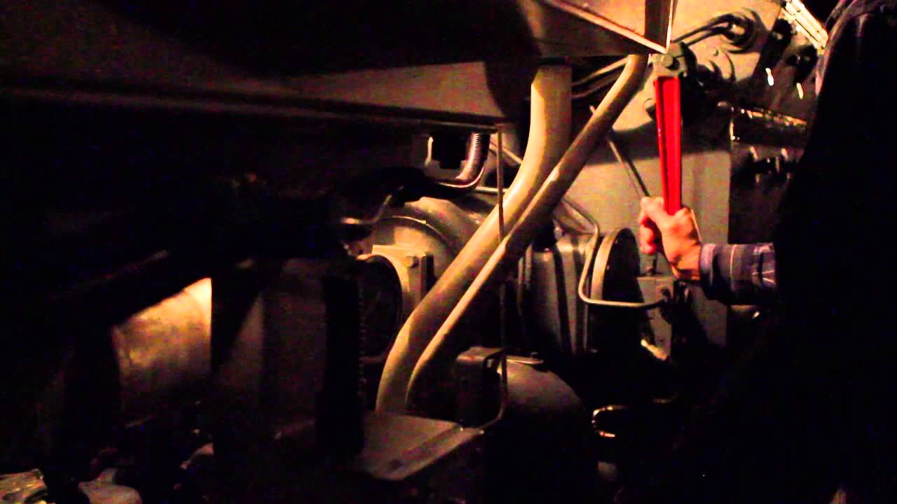 EMD 16-645-E3A Turbocharged Start-Up - YouTube