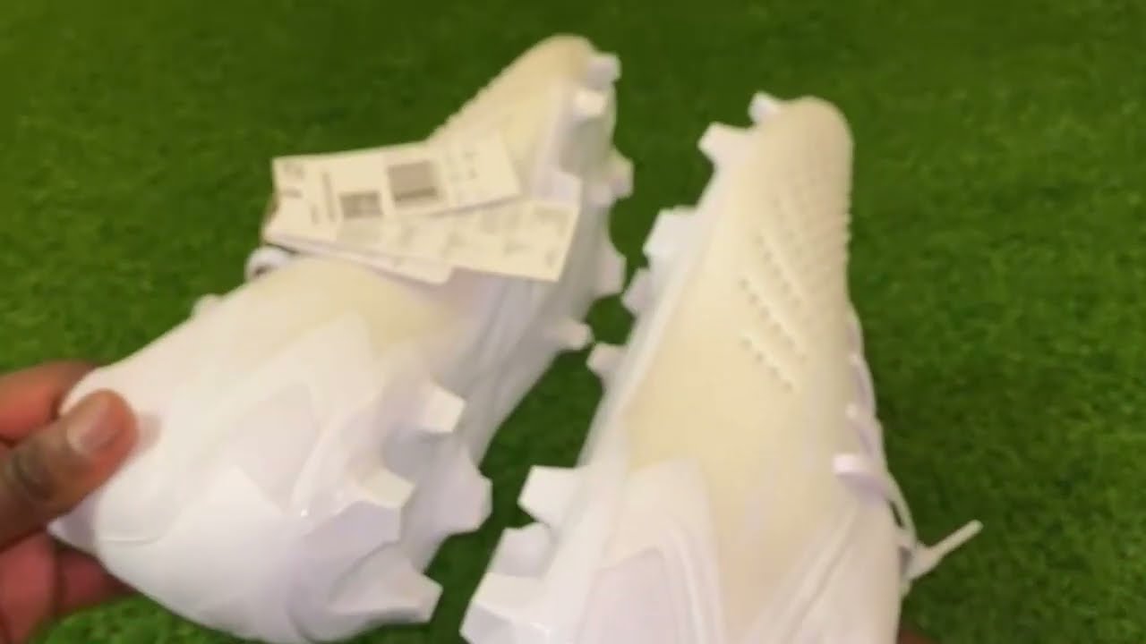 Adidas Predator Accuracy.2 FG/AG - Unboxing Video! - YouTube