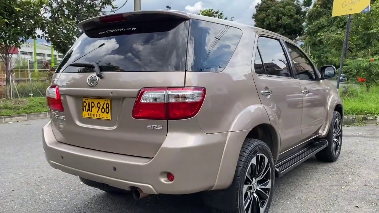 Toyota fortuner 2010 - YouTube