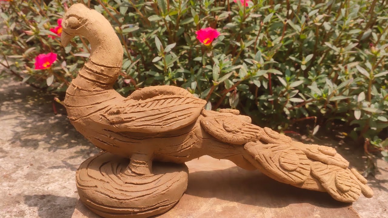 Easy to make clay peacocks for home decoration and children's play ...