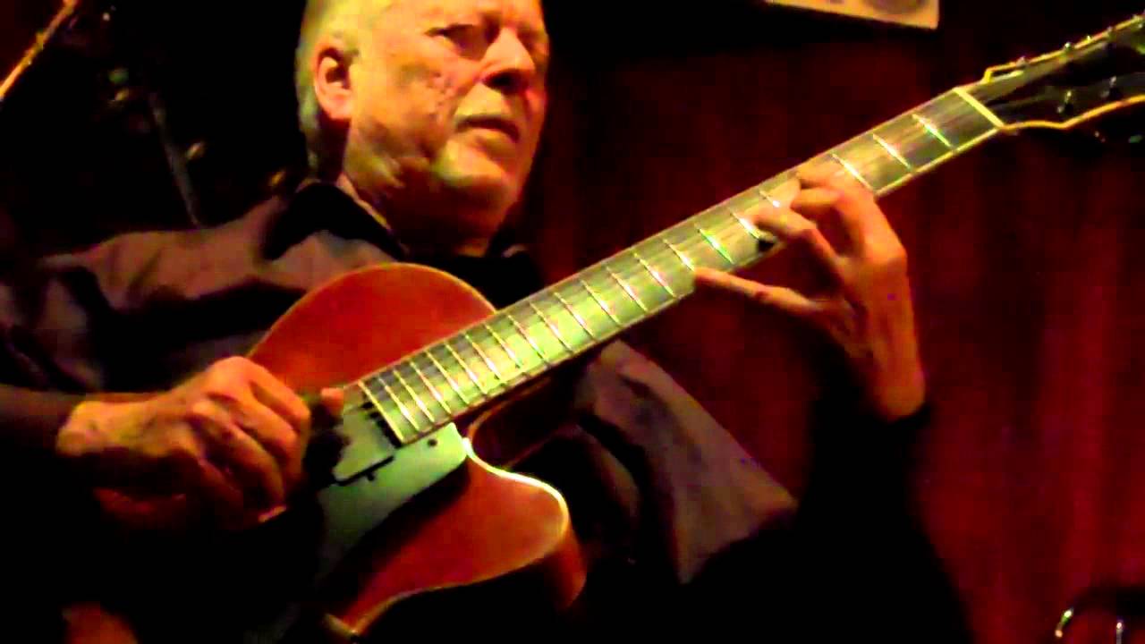 Ron Eschete Trio: SKJ Blues in D flat - YouTube