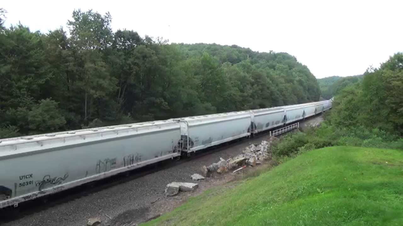 NS 8001 meets 6905 at Cassandra, PA - YouTube