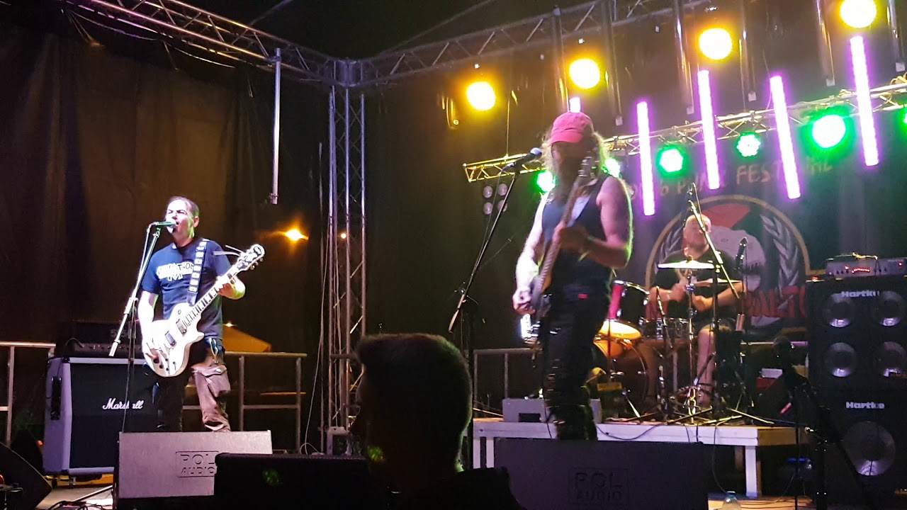 Moskwa - Bisy (II Punk Fest Bałtów 21.07.2018r.) - YouTube