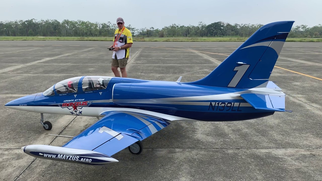 XXXL-39/550 Jetcat - YouTube