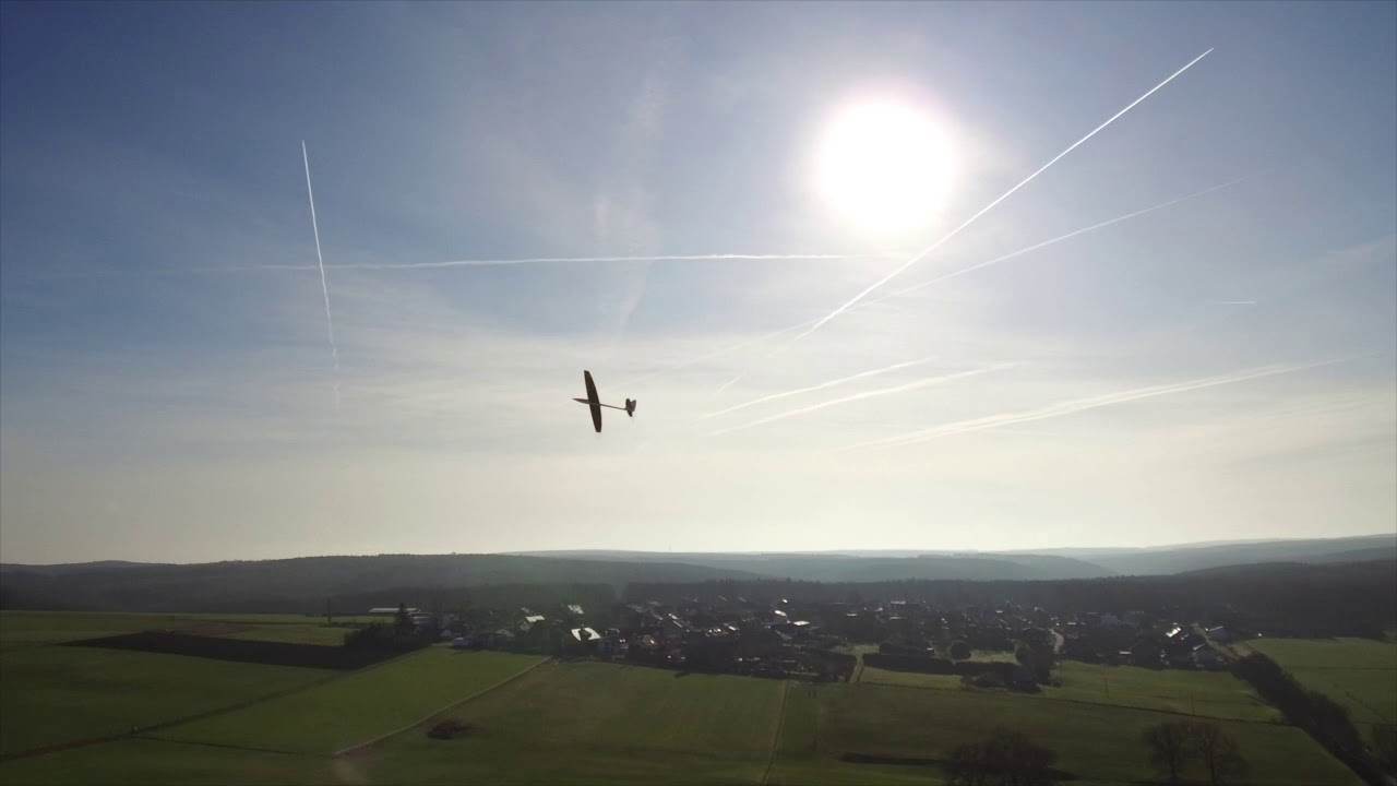 Whirwind 1700 X Low Wind Flight - YouTube