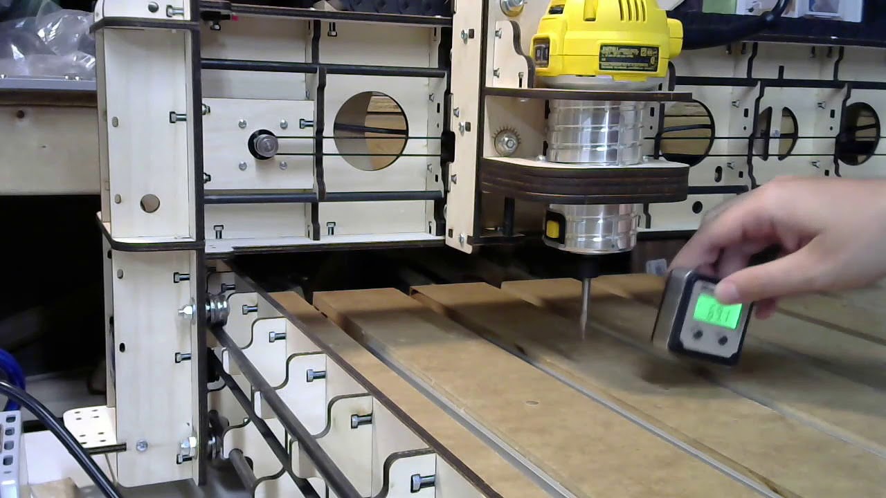 13- BobsCNC Evolution 4 DWP 611 tramming - YouTube