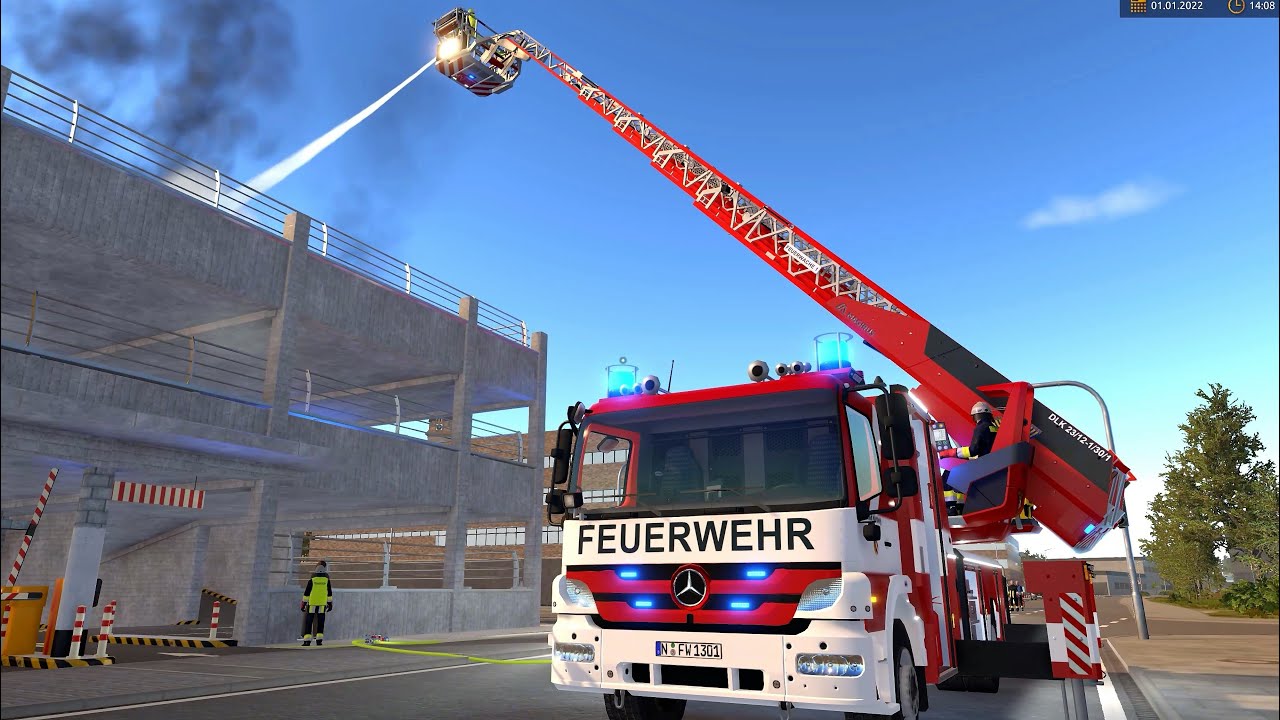 Emergency Call 112 - German Ladder Truck Responding! 4K - YouTube
