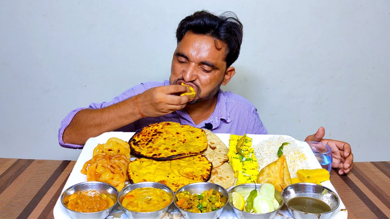 Samosa Dhokla Soan Papdi Jalebi Missi Roti Rice Matar Paneer Dal samosa-dhokla-soan-papdi-jalebi-missi-roti-rice-matar-paneer-dal
