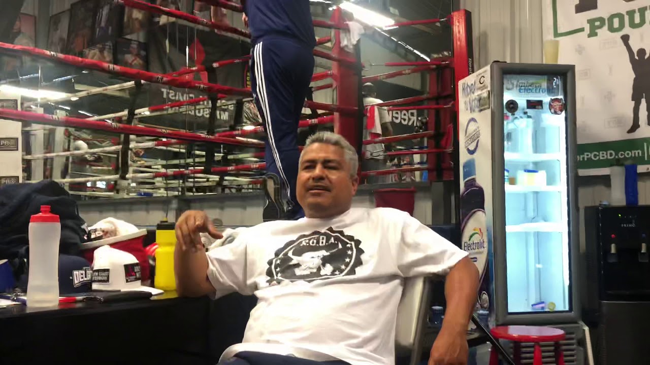 Beltran vs Commy who wins? Robert Garcia Answers - YouTube