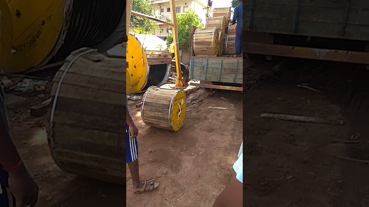 Unloading cable drums - YouTube