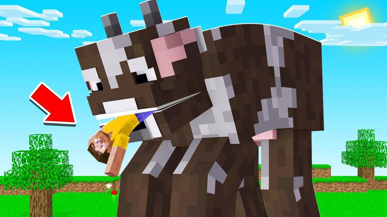 Surviving Minecraft BUT EVERY ANIMAL IS HUGE! (dangerous) - YouTube