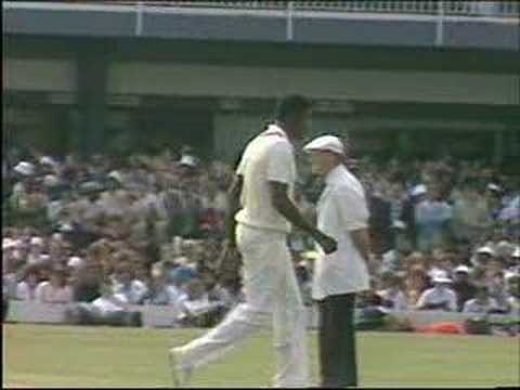 "Big Bird" Garner - Cricket - YouTube