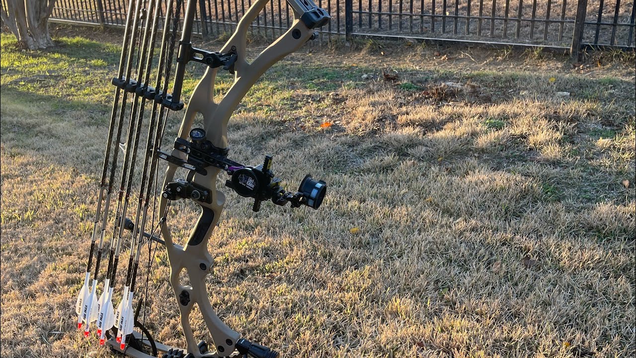 My New Bow! Hoyt RX-7 Ultra - YouTube