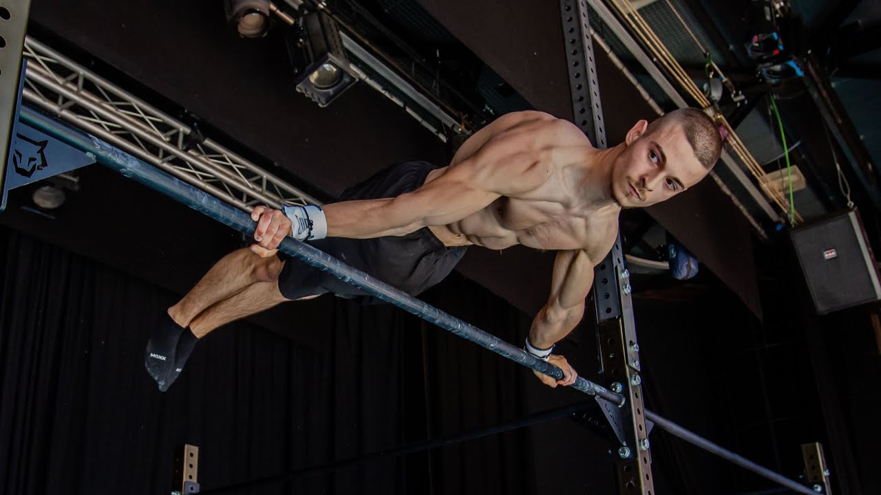 Daniel Hristov vs San Gohan / SWUB 4 - YouTube