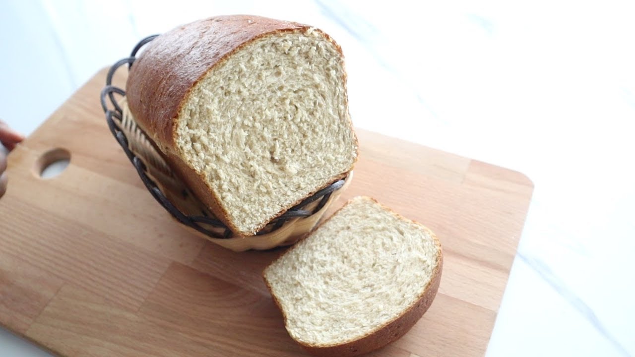 Easy Homemade Whole Wheat Bread // 4 Easy Steps Bread! - YouTube
