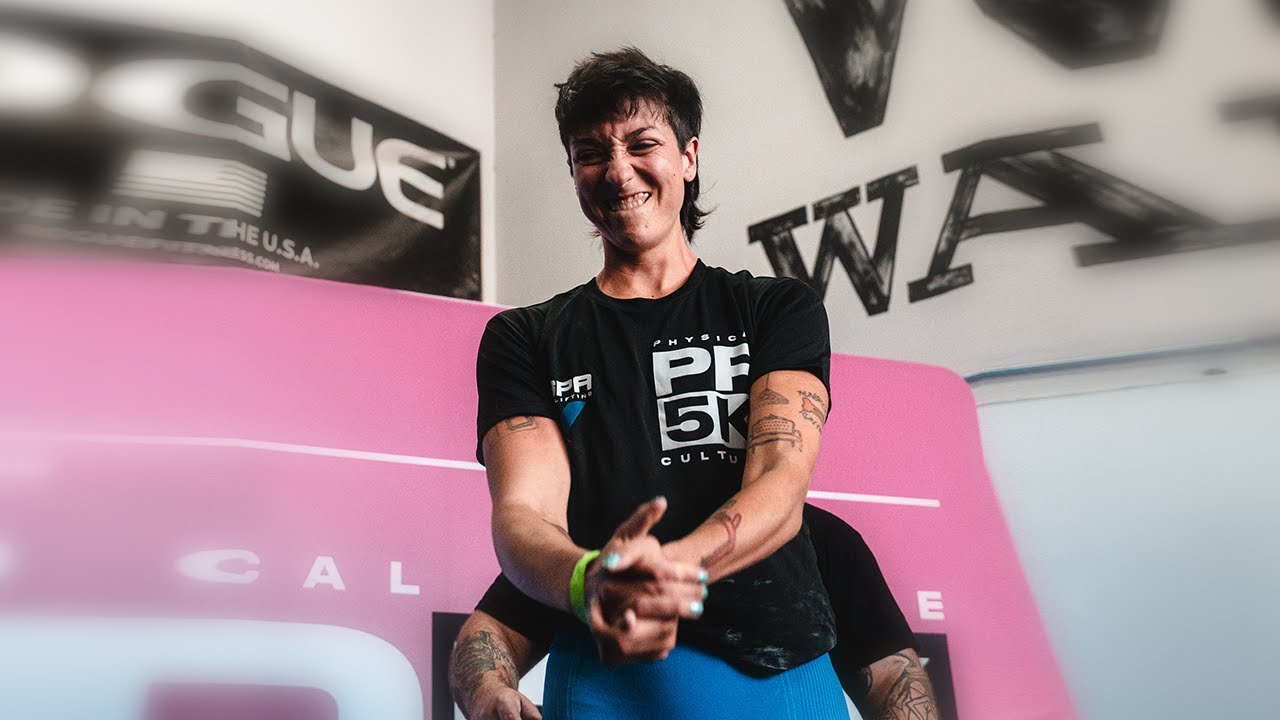a week of powerlifting training - YouTube