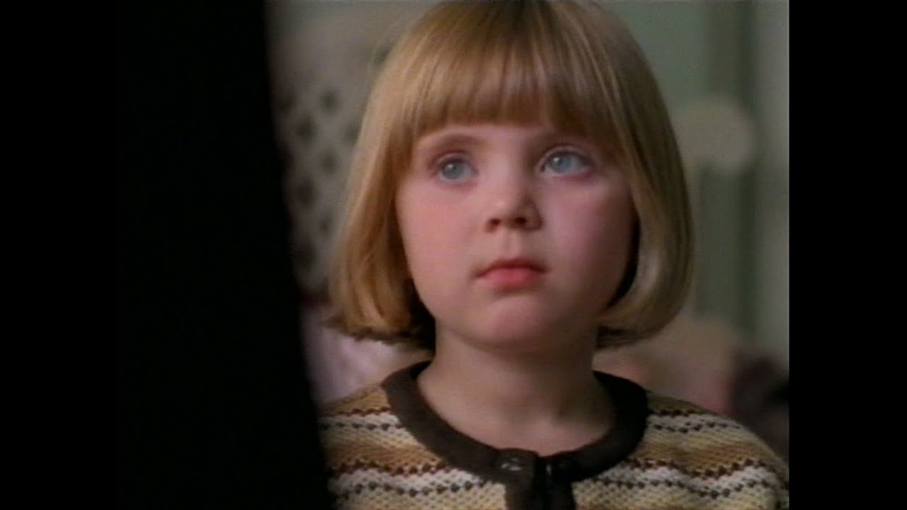 Deleted Scenes from "Christmas Carol": Scully Meets Emily | The X-Files ...
