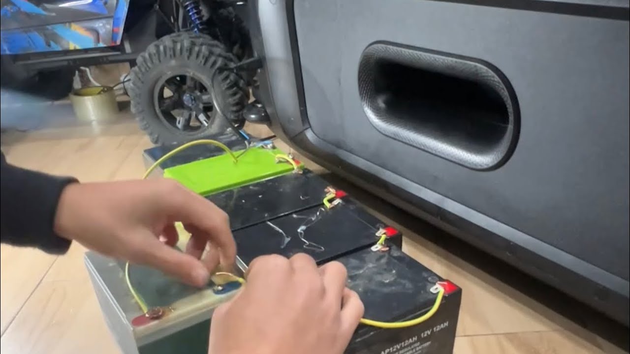 CAN A JBL PARTYBOX 1000 RUN WITH 12v BATTERIES? 🤔 - YouTube