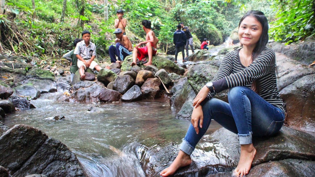 Curug Gunung Suling, Satu di Antara Curug-Curug Terkeren di Rumpin ...
