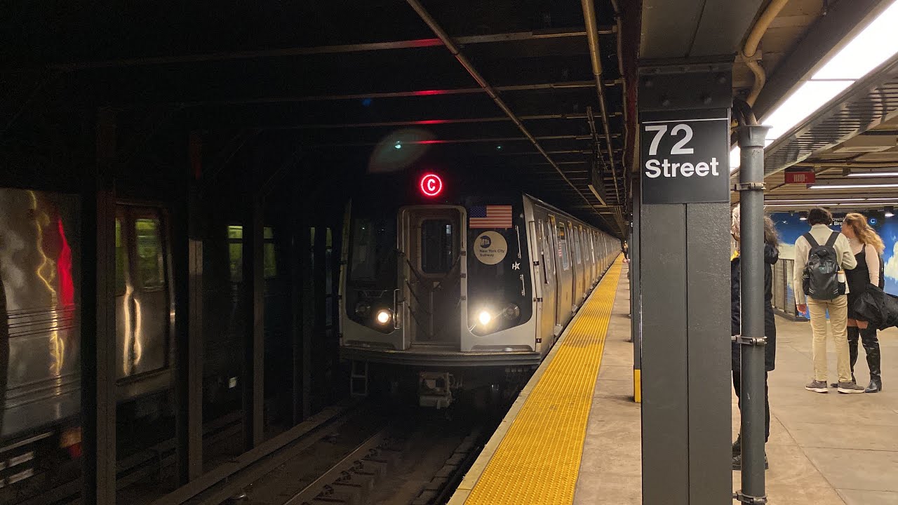 Mini Railfanning at 72nd Street (FT 2 R160 C Trains) - YouTube