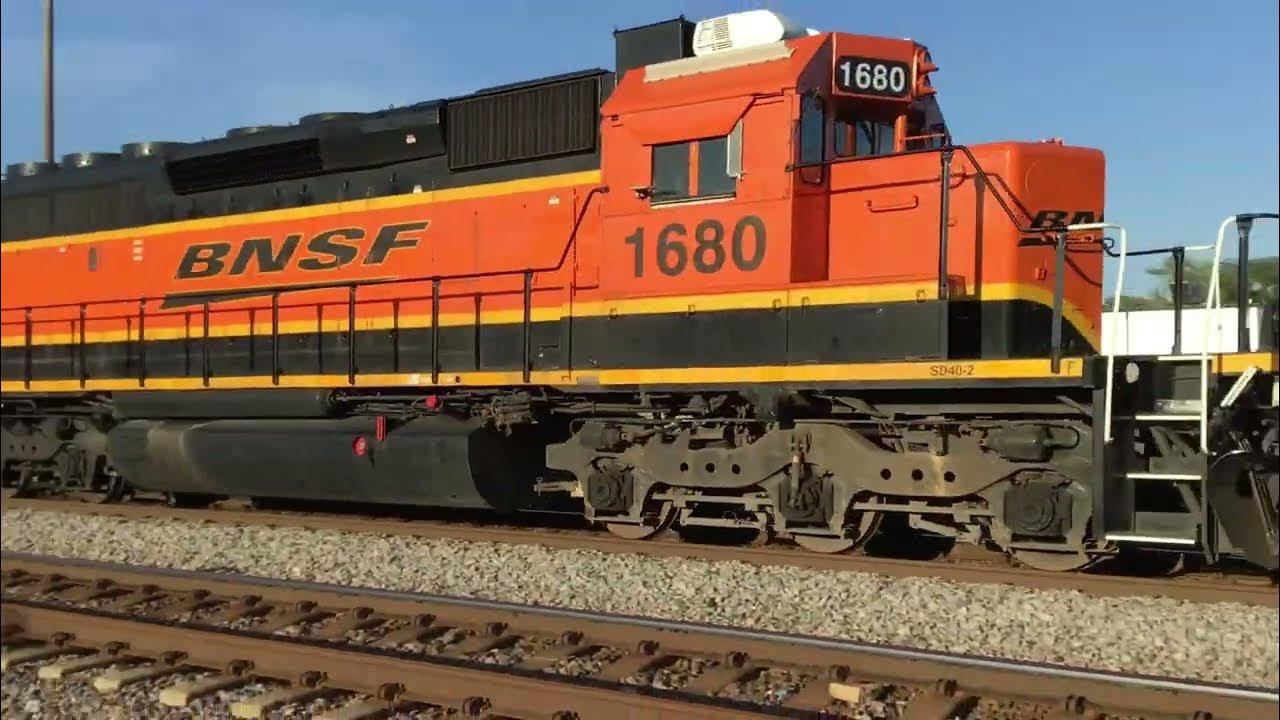 BNSF and NS Action Streator, IL 08/16/23 - YouTube