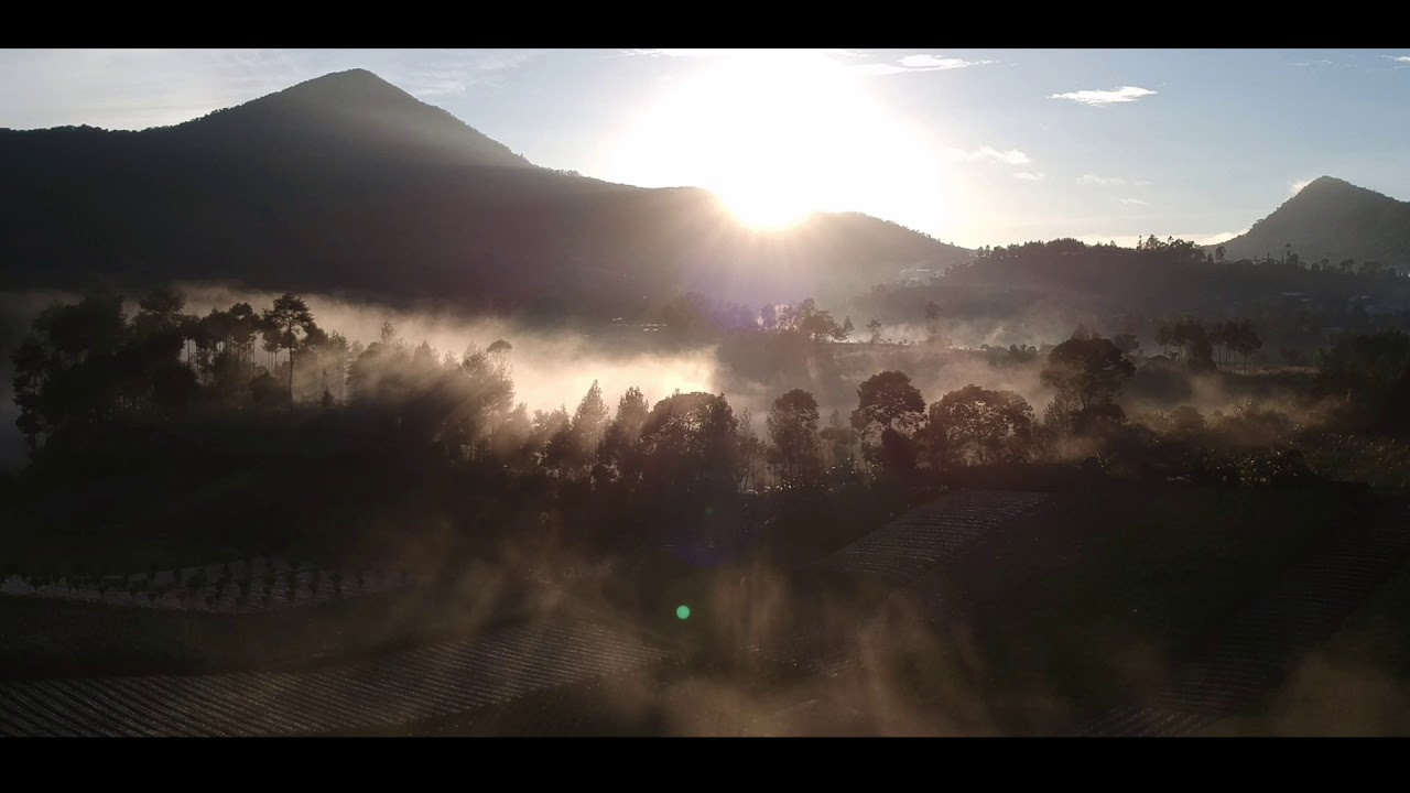 Kabut pagi lembang bandung dji spark footage - YouTube